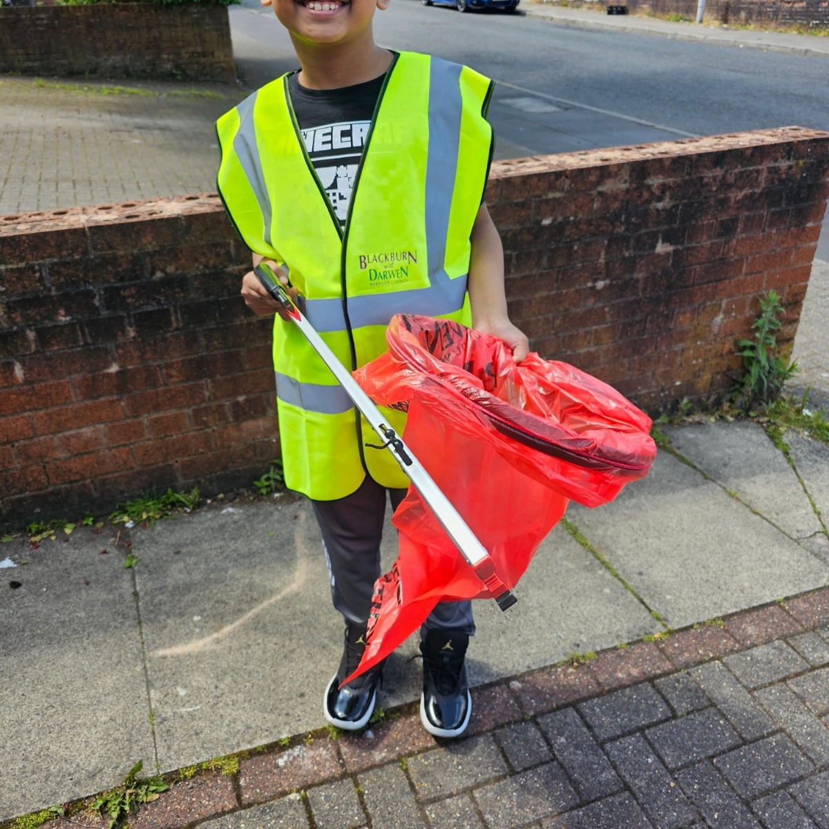 St Mary's and St Joseph's Roman Catholic Primary School - Litter Picking